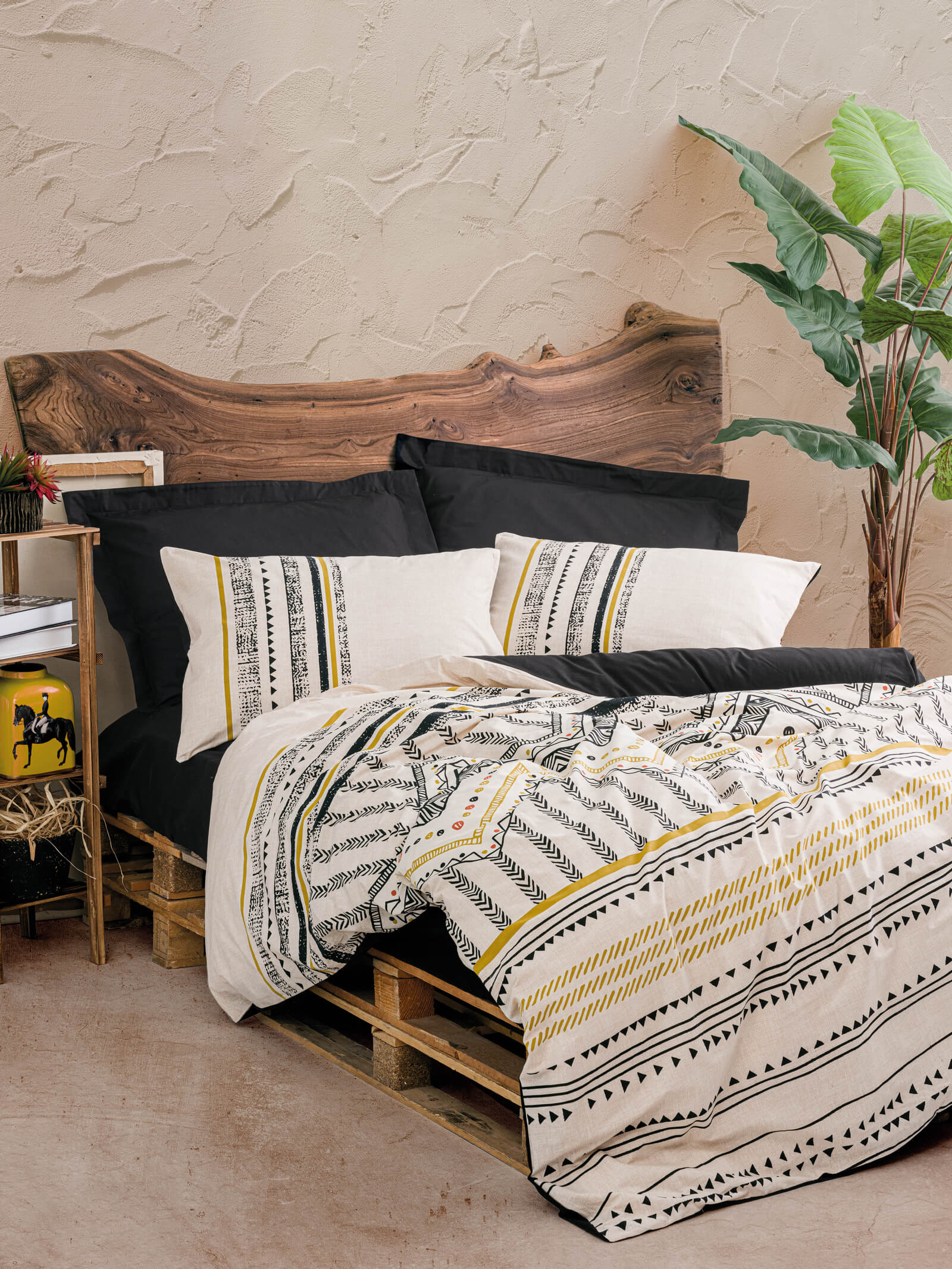 Ethnic Çift Kişilik Nevresim Takımı Elvira Siyah – Cotton Box
